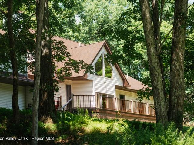 299 South Rd, Ruby, NY 12475
