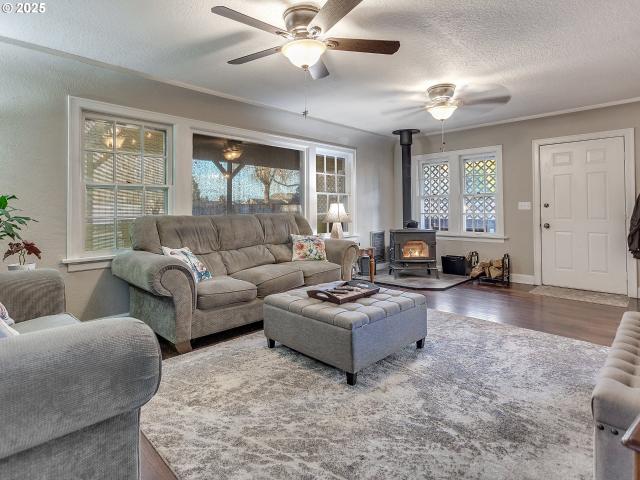 299 sw 3rd ave