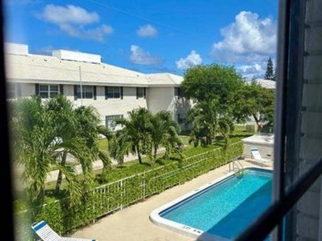 299 SW 7th St Unit 2070, Boca Raton, FL 33432