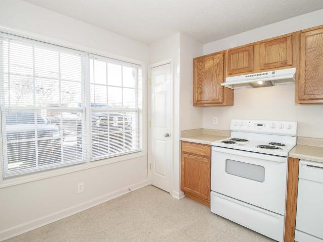 299 Raleigh Dr, Unit C2, Clarksville, TN 37043 | MLS #3159
