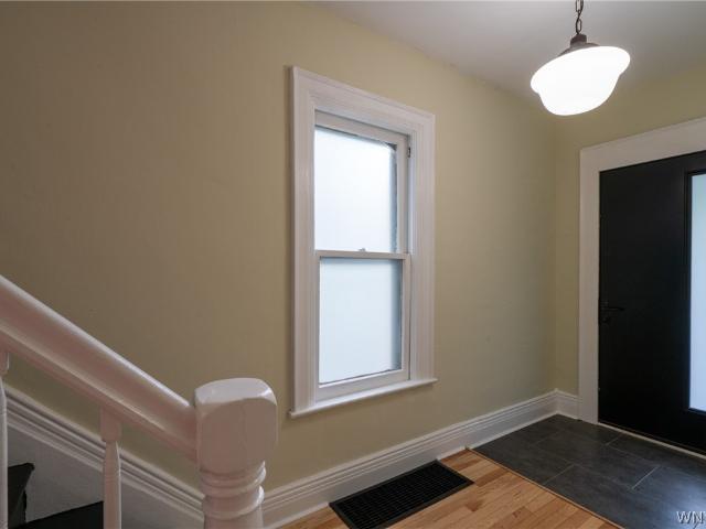 299 W Delavan Ave Avenue