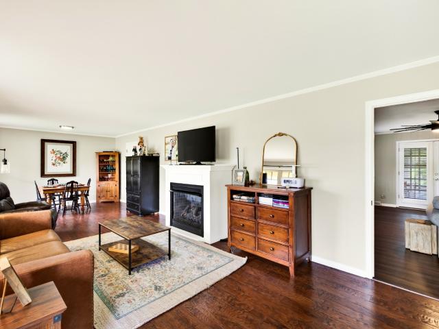 299 Winwood Dr