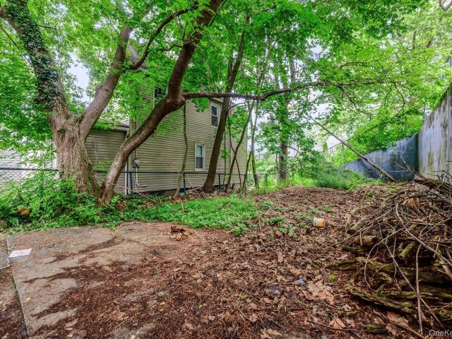 299 Tompkins Avenue