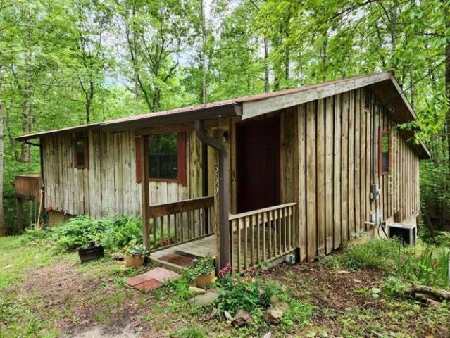 299 Yellow Bluff Rd, Dahlonega, GA 30533