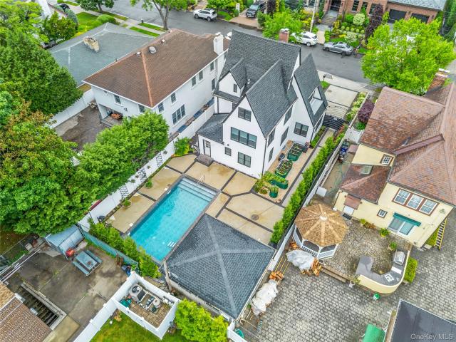 29 40 th Street