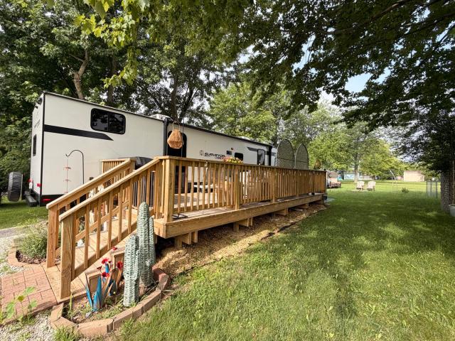29 98 Woodhaven Lakes