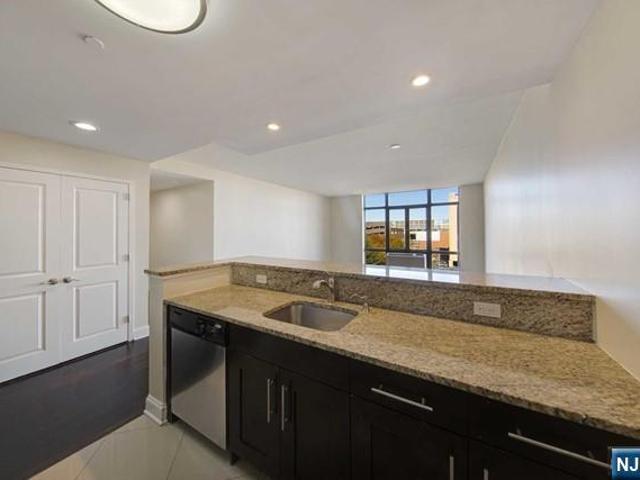 29 1st Street # 505