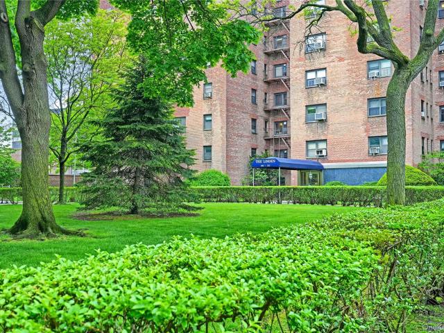 29 30 th Street, Unit 4D
