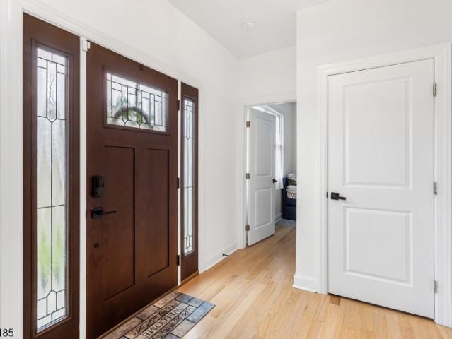 29 Tennis Rd