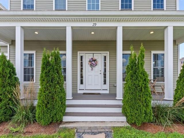 29 Tea Party Dr Unit 29, Uxbridge, MA 01569