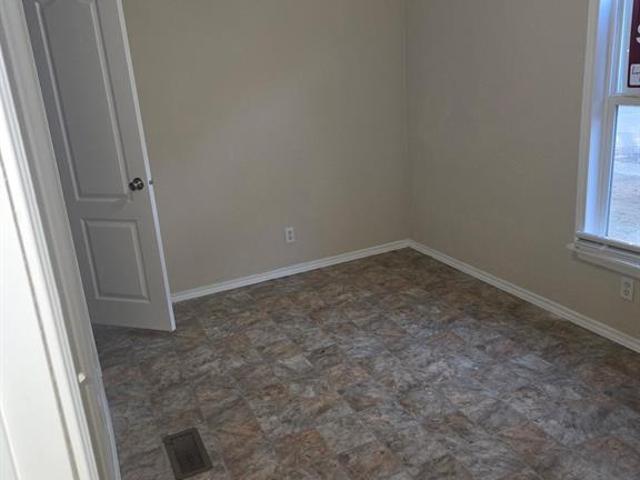 29 Thousands Oaks Drive