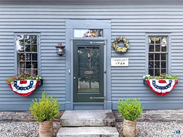 29 Union St, Deep River, CT 06417