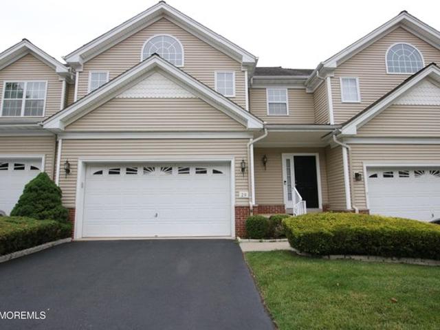 29 Village Dr, Eatontown, NJ 07724