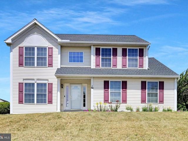 29 Walnut Dr E, Bernville, PA 19506