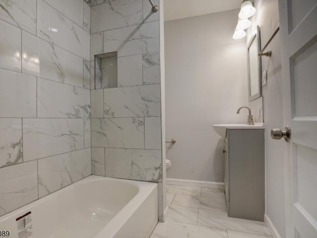29 Walnut St # 2