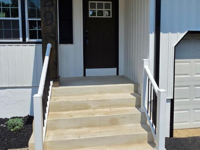 29 Wayside Drive