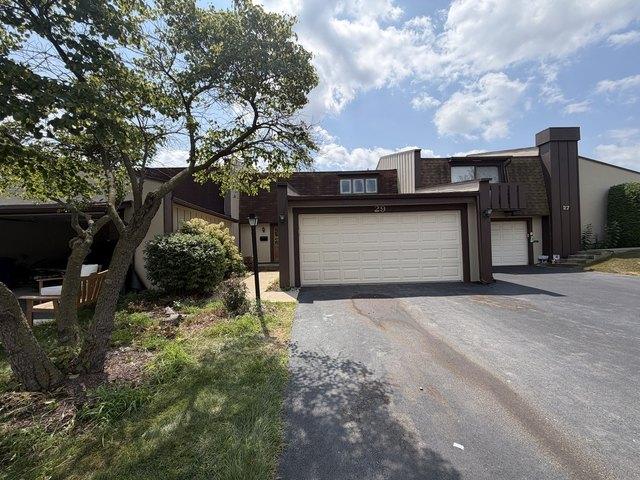 29 Westwood Ct, Indian Head Park, IL 60525