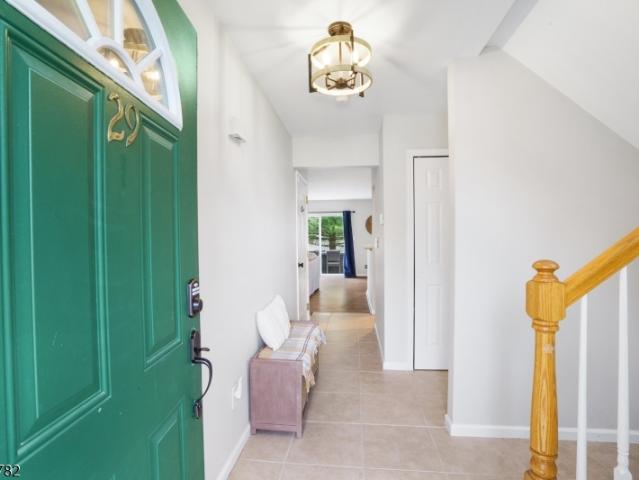 29 Winding Way, Hamburg, NJ 07419 | MLS #4021 | Compass