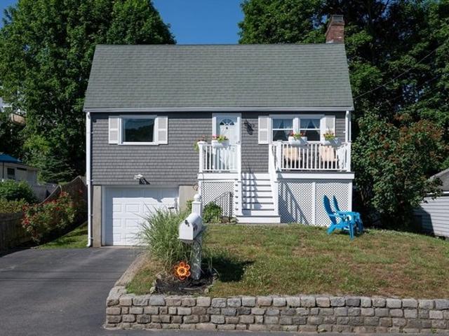 29 Wituwamat Rd, Weymouth, MA 02191