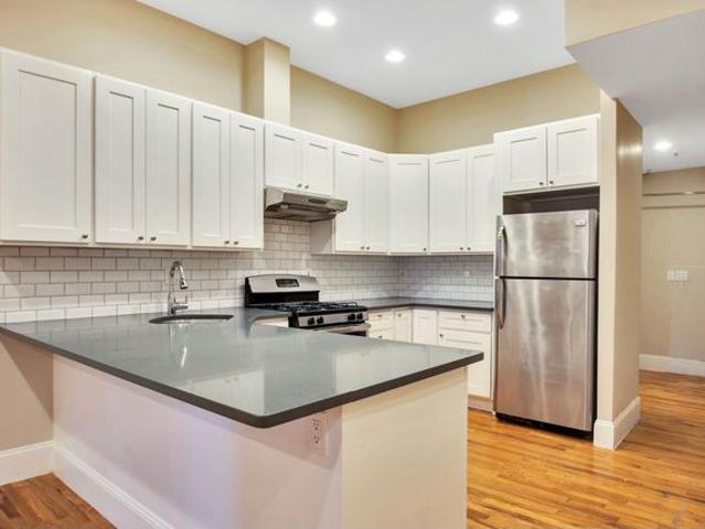 29 Woodhull Street, Brooklyn, NY