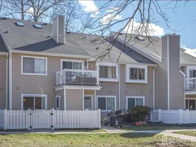 29 Wynwood Dr, South Brunswick, NJ 08852