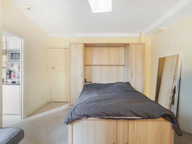 29 Abercorn Place, St John's Wood NW8, Studio to rent, £1,690 pcm | PrimeLocation