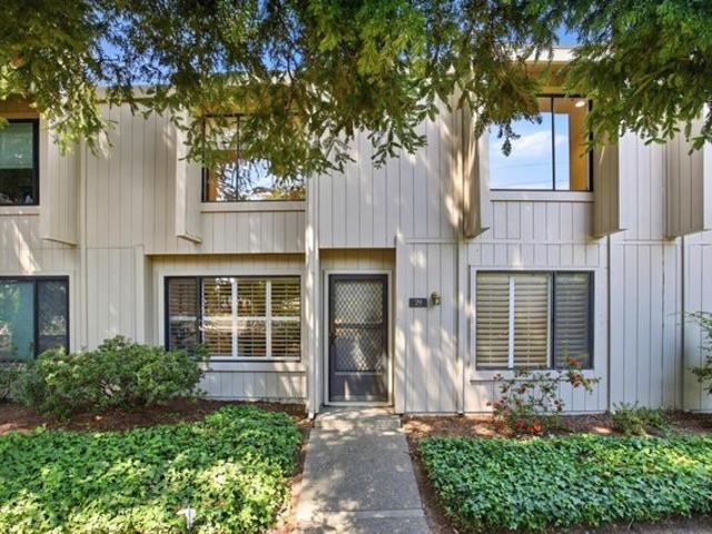 29 Adelphi Ct, Sacramento, CA 95825
