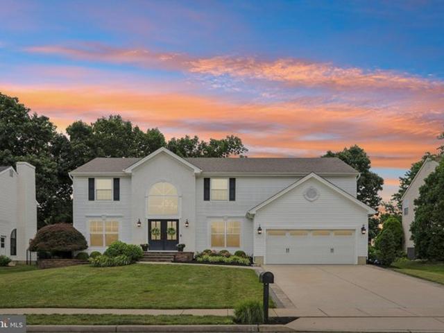 29 Albany Rd, Marlton, NJ 08053