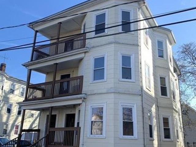 29 Allen St, Brockton, MA 02301