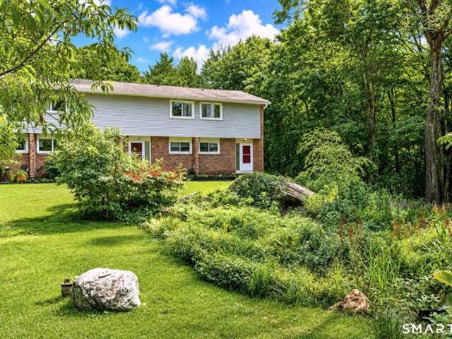 29 Anton Rd Apt D, Mansfield, CT 06268