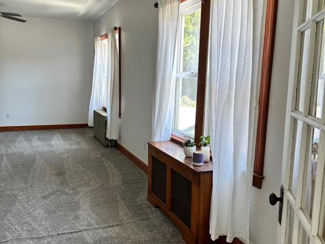 29 B E Gloucester Pike # B