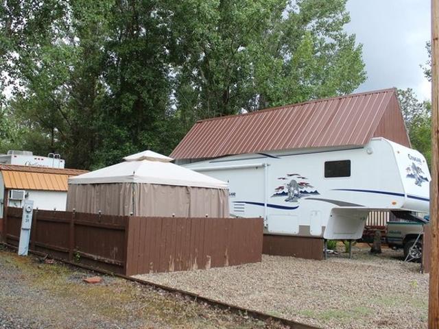 29 B St, Cascade, ID 83611