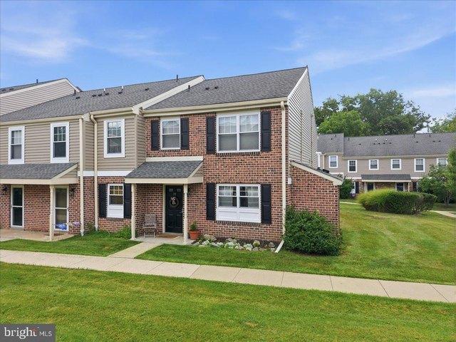 29 Barclay Ct Unit 204U, Blue Bell, PA 19422