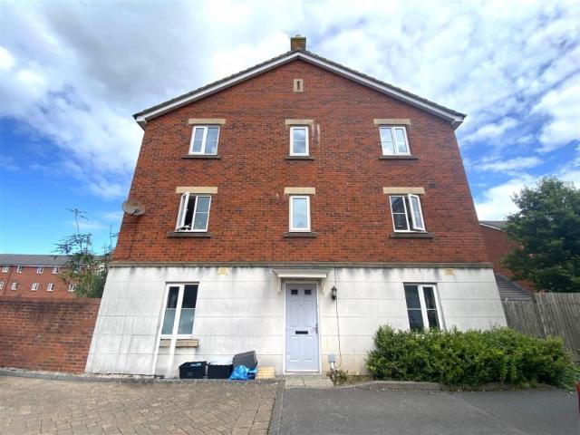 29, Beatrix Place, Horfield, Bristol, BS7 0AE, 4 bedroom, House