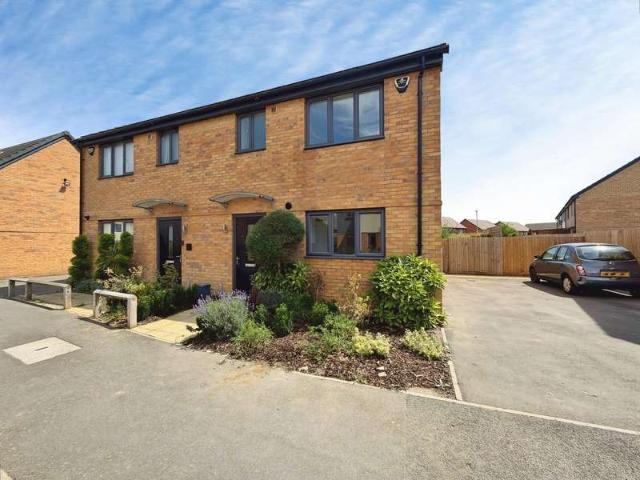 29 Bedroom Detached House
