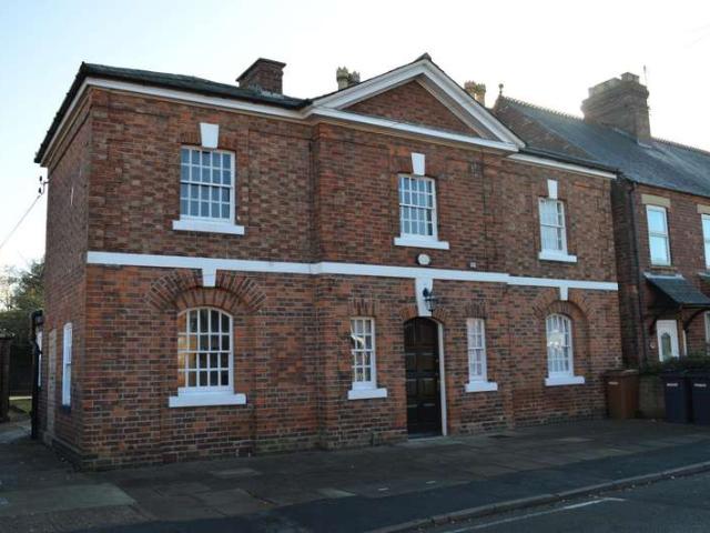 29 Bedroom Studio Flat