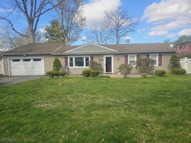 29 Belton St, Byram Township, NJ 07874