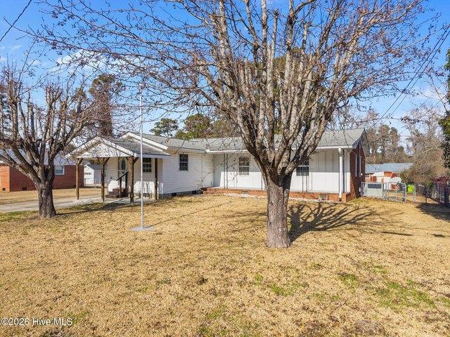 29 Berkshire Dr, Jacksonville, NC 28546