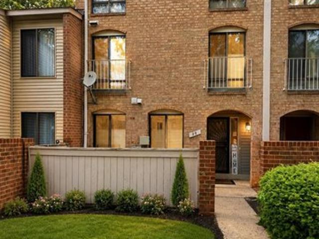 29 Brassie Ct, Montgomery Village, MD 20886