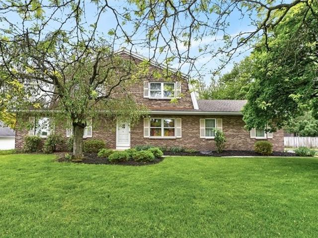 29 Briggsboro Ln, Rochester, NY 14450