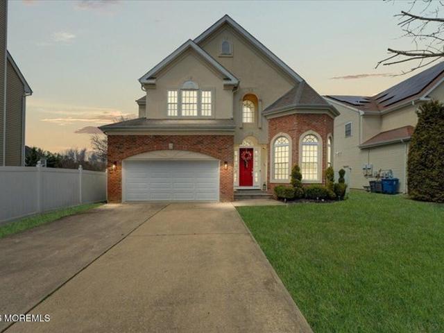 29 Chad Ln, Howell, NJ 07728