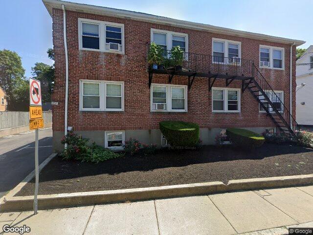 29 Church St, Waltham, MA 02452