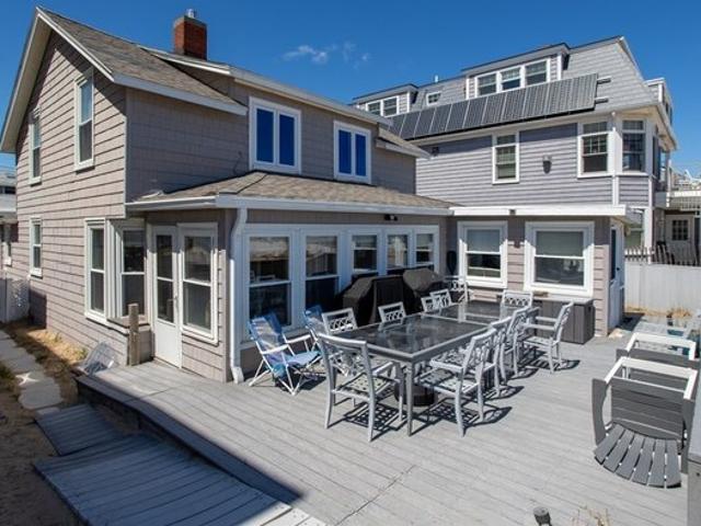 29 Commonwealth Ave, Salisbury, MA 01952