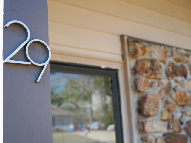 29 Compass Point