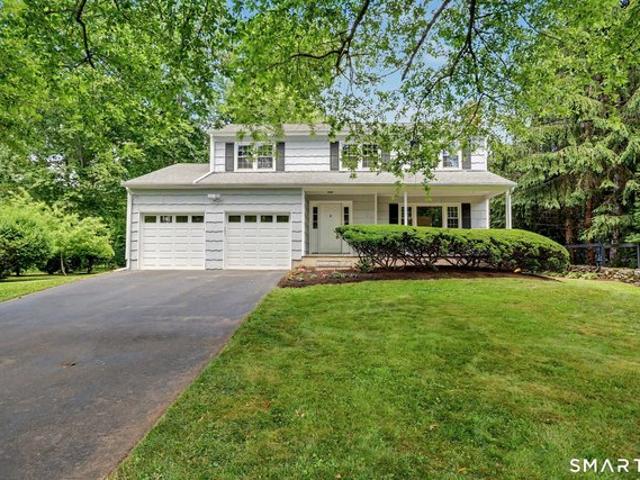 29 Coachlamp Ln, Darien, CT 06820