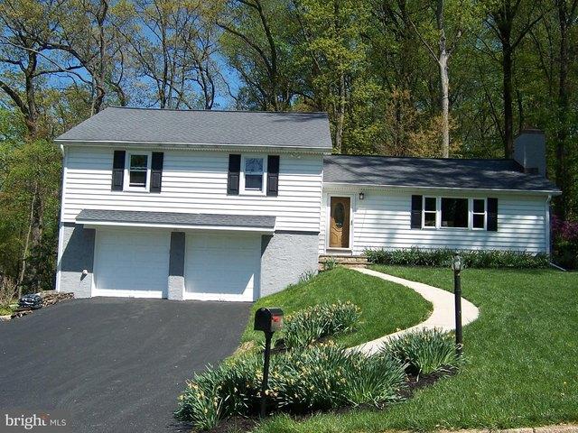 29 Cypress Ln, Berwyn, PA 19312