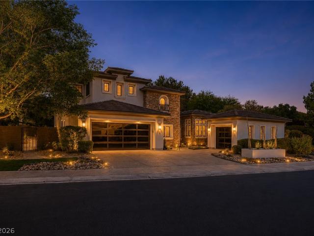 29 Desert Highlands Drive