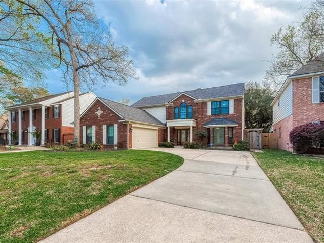 29 Dover Dr, Conroe, TX 77304