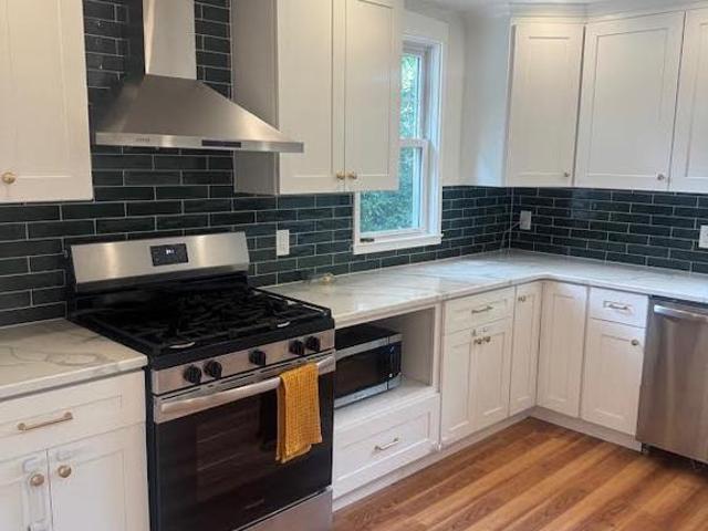 29 E Franklin Avenue