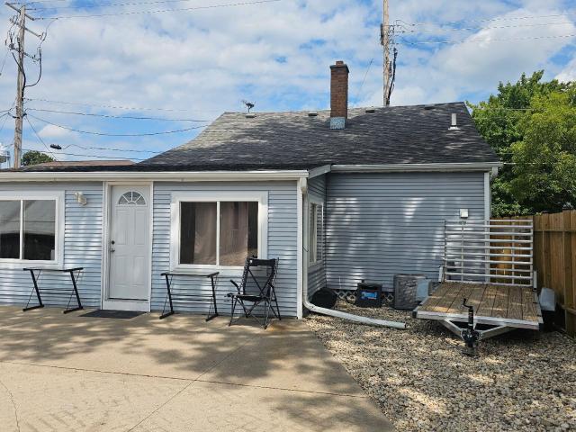 29 E State St